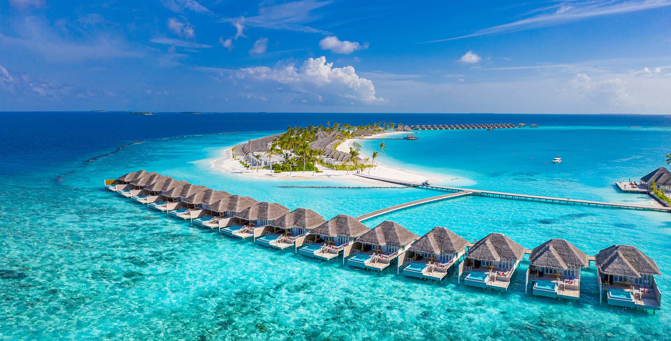 BLUE & The Beach - BLUE Travel